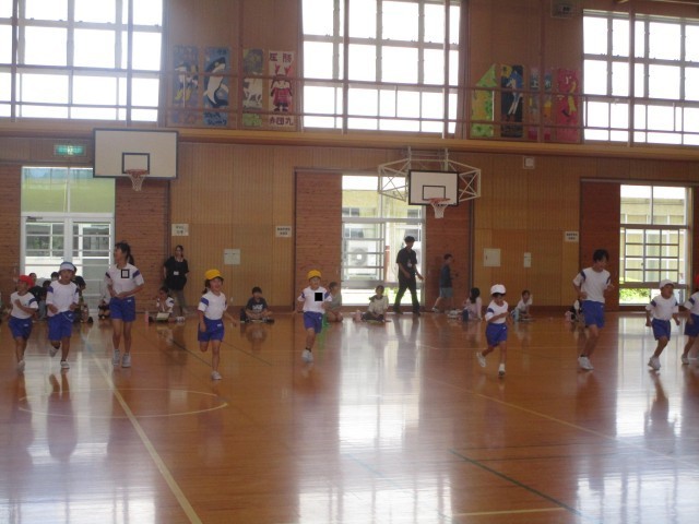 富山市立杉原小学校 | 学校日記 | 6年生 1年生のサポート